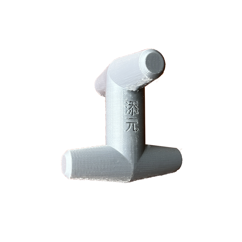 There are seawalls and harbors, dross, concrete dross, blocks.