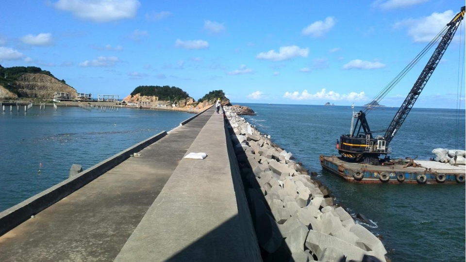 Wenzhou Dongtou Dongsha Port Breakwater Repair Project